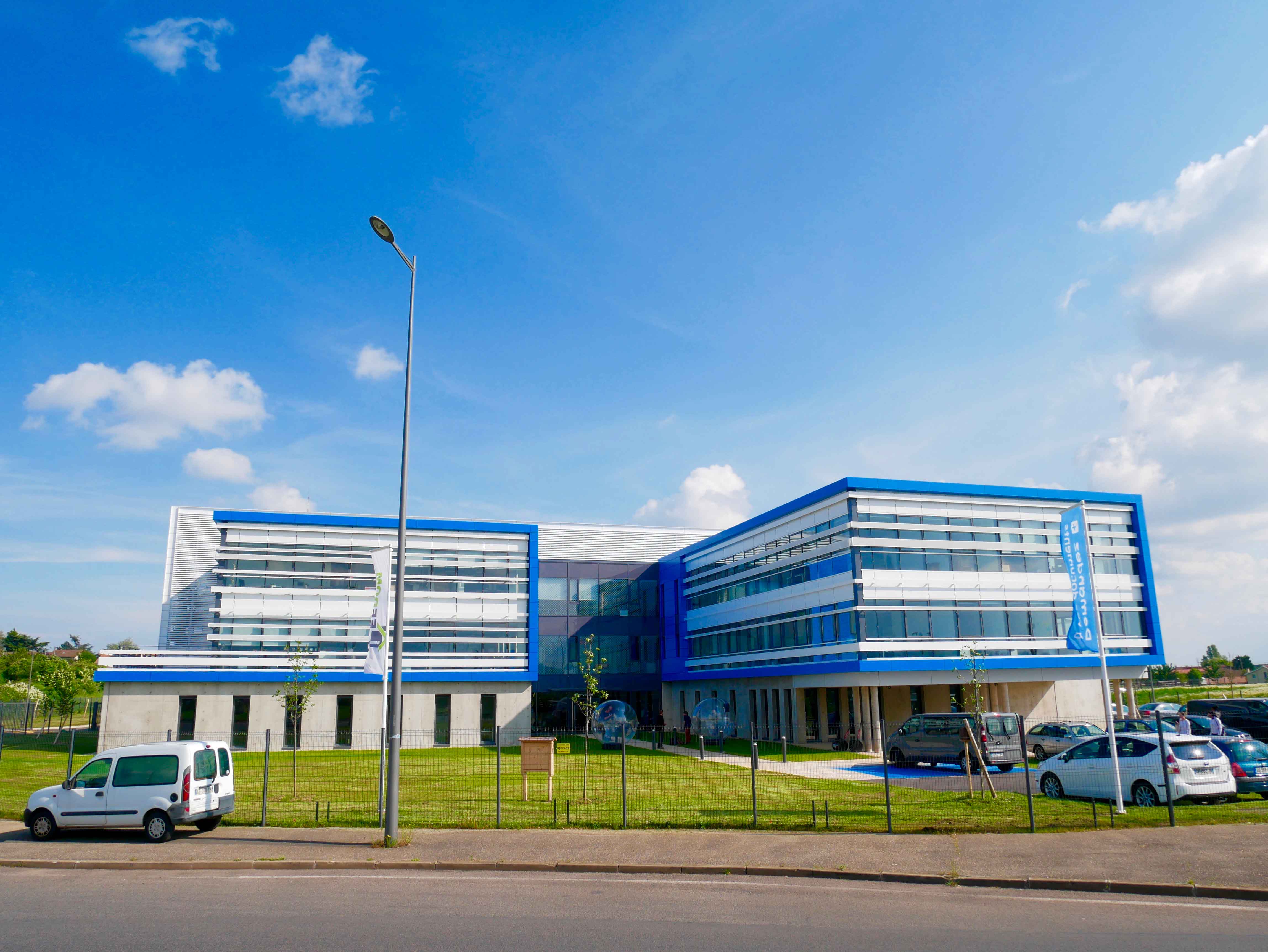 NOS RÉFÉRENCES Distribution industrielle urbaine et logistique du ...