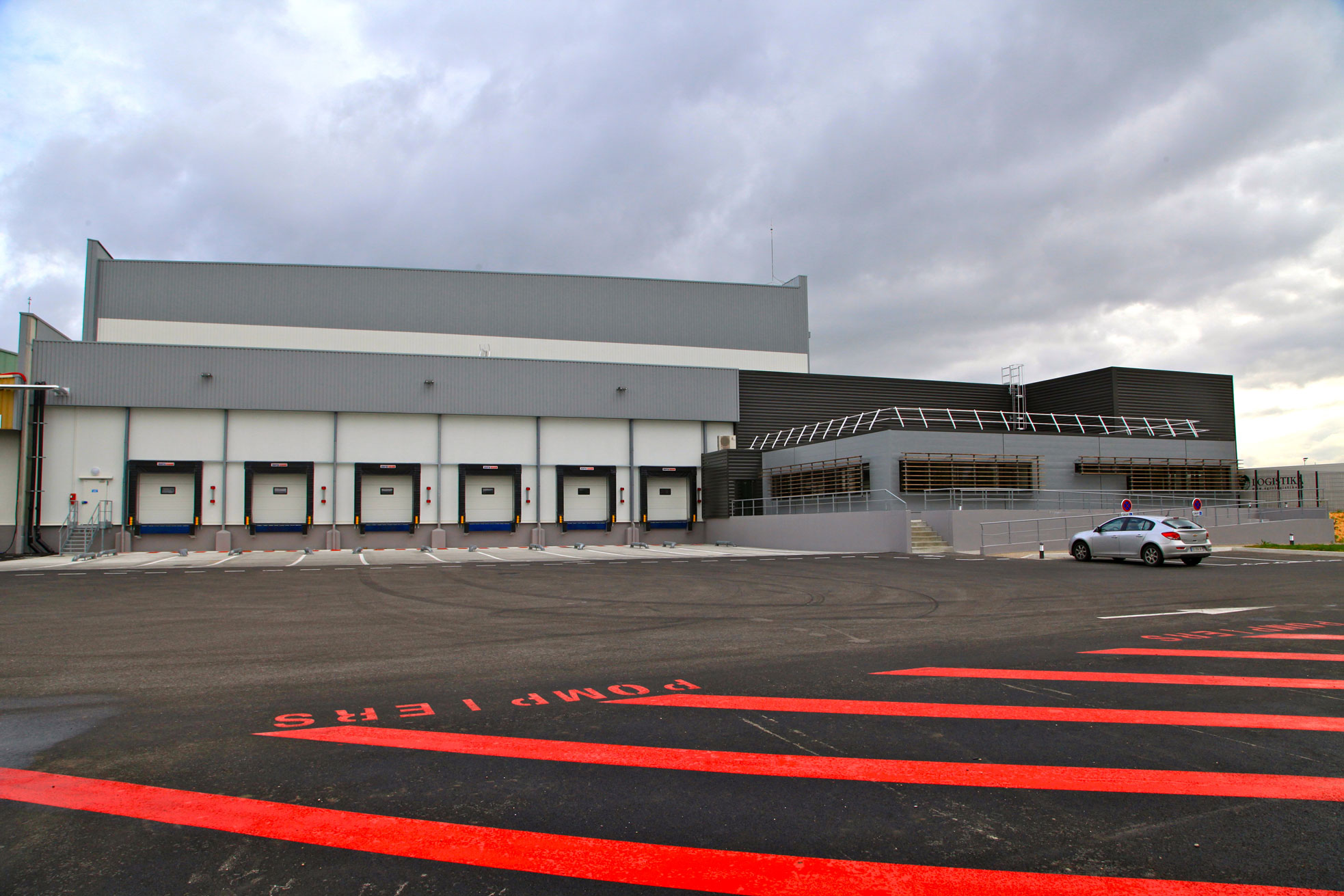 NOS RÉFÉRENCES Distribution industrielle urbaine et logistique du ...